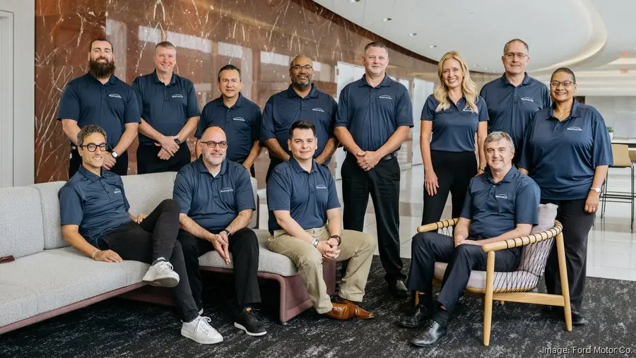 Los Ejecutivos De Ford Motor Company: Liderando La Innovación En La ...